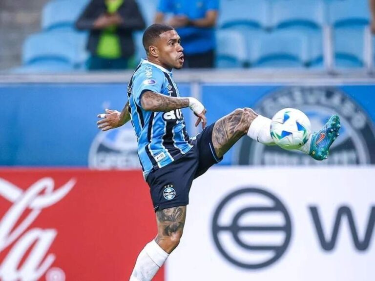 Grêmio confirma venda de Lucas Esteves para clube mexicano